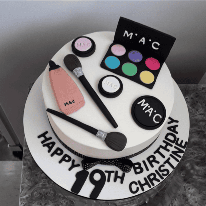 13 Stunning 19th Birthday Cake Ideas You'll Obsess Over - Lifestyle DiJess